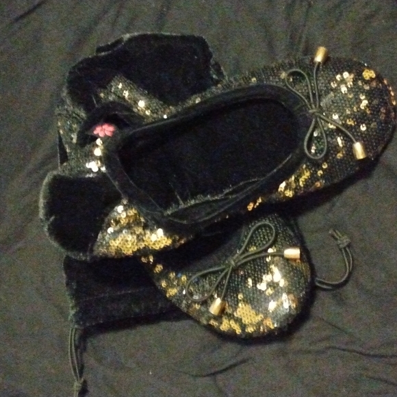 Shoes | Slippers | Poshmark